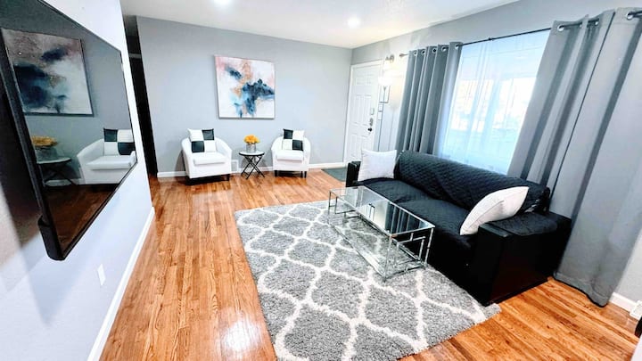 4kings/4bath W/easy Access To Downtown & Red Rocks - Westminster, CO