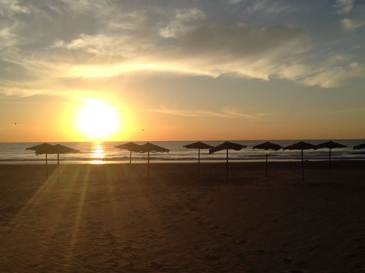 Apartamento Acogedor En Primera Linea De Playa - Alboraya