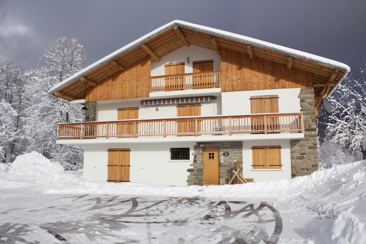 Beautiful Chalet Apartment 1 With Covered Parking And Wifi - Flaine