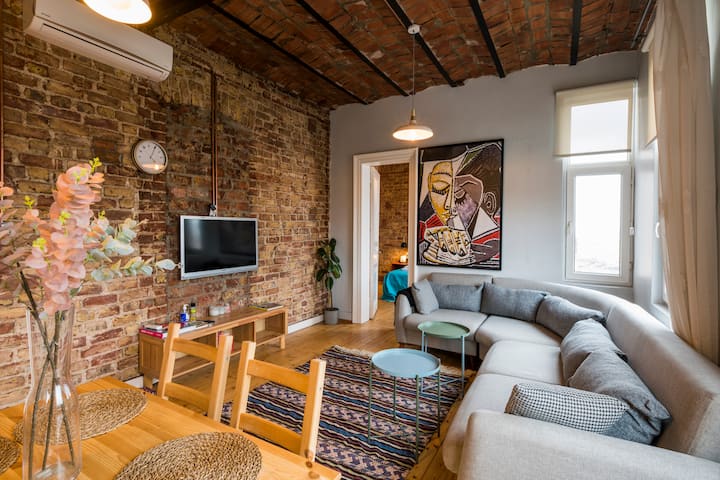 Maison éLégante: 3br-2bth - Modern & Central - Beyoğlu
