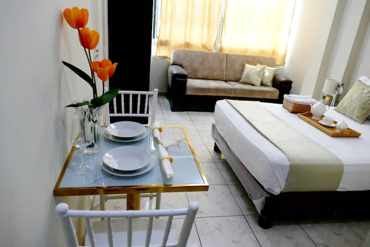 Elegante B1 Suite Estudio Riocentro Norte Alborada - Guayaquil