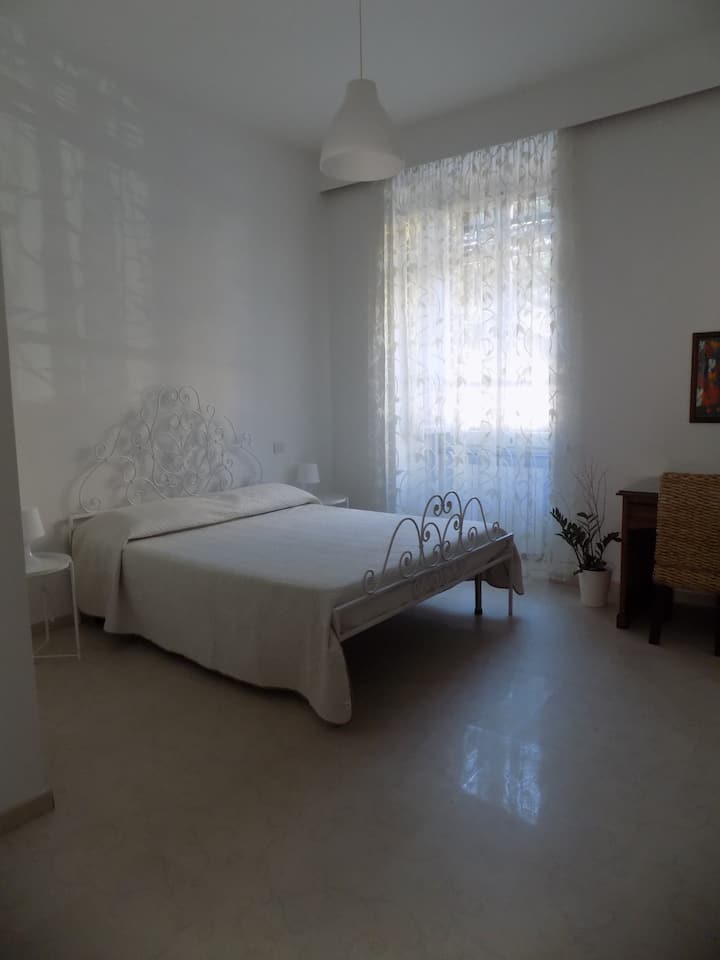 Nel Pregevole Palazzo Dei Catenielli,elegante B&b - Benevento
