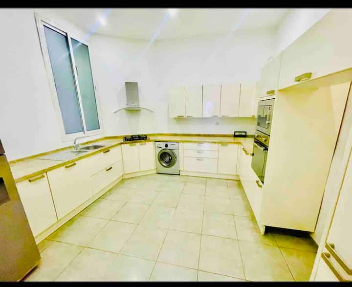 Appartement F4 Au Centre Ville - Orán