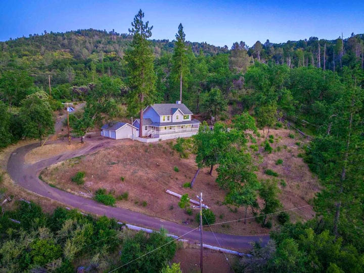 Family-friendly Yosemite Escape W/ Stunning Views! - Mariposa, CA