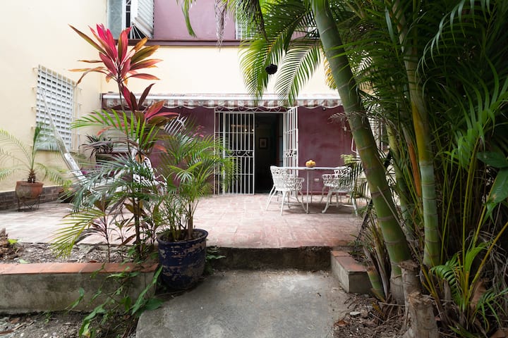 Casa Patricia-2 Bedrooms, Terrace And Garden - Havana