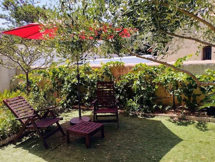 Maison Mitoyenne Avec Jardin Très Bien Placée - Ibis budget Béziers Est Mediterranée A9 / A75