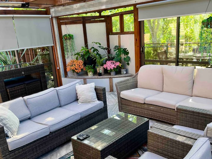 Clooneen Lodge Wellington 8 Beds, 6 Bedrooms - Wellington