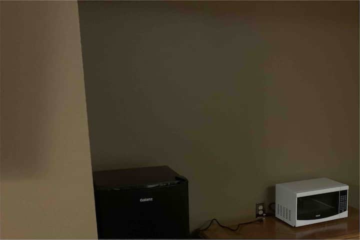 Entire Place, Ground Level Walkout Basement - Orangeville