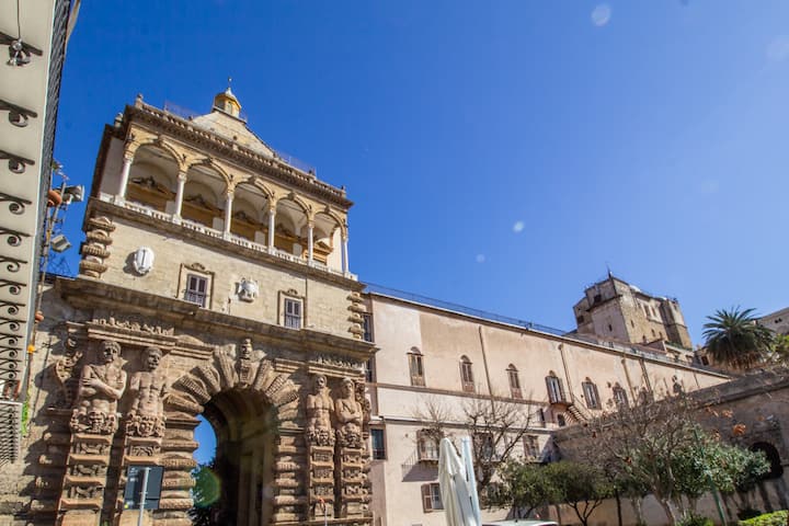 New Royal Suite At Royal Palace, Free Parking - Palermo