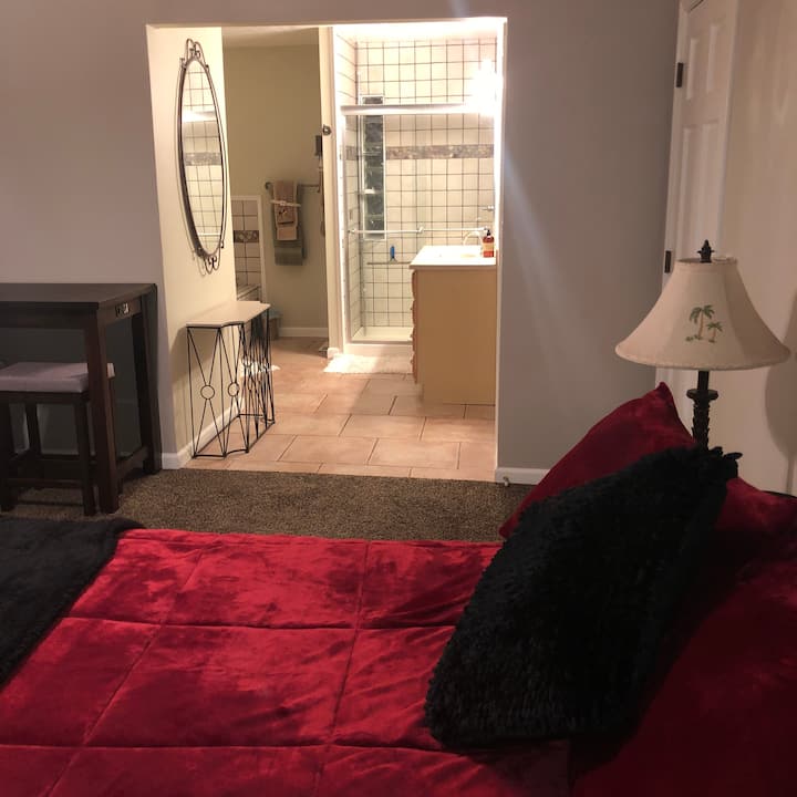 Private Entry Room/hot Tub By Ridge Golf Course - Auburn, CA