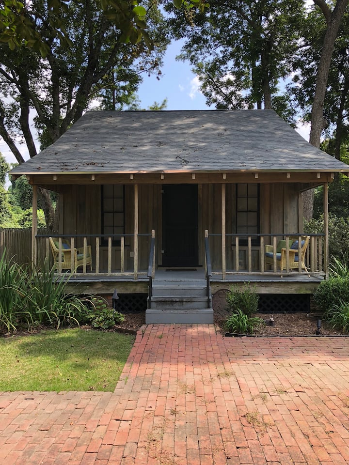 Bayou Road Guesthouse - Greenville, MS