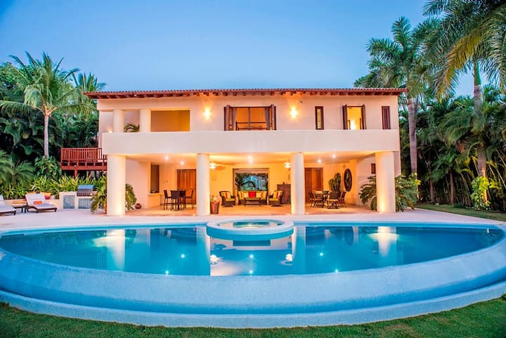 Panoramic Views, Infinity Pool & Concierge - Punta Mita