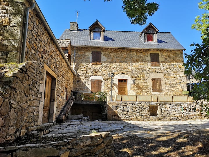 Maison Traditionnelle En Lozère - La Canourgue