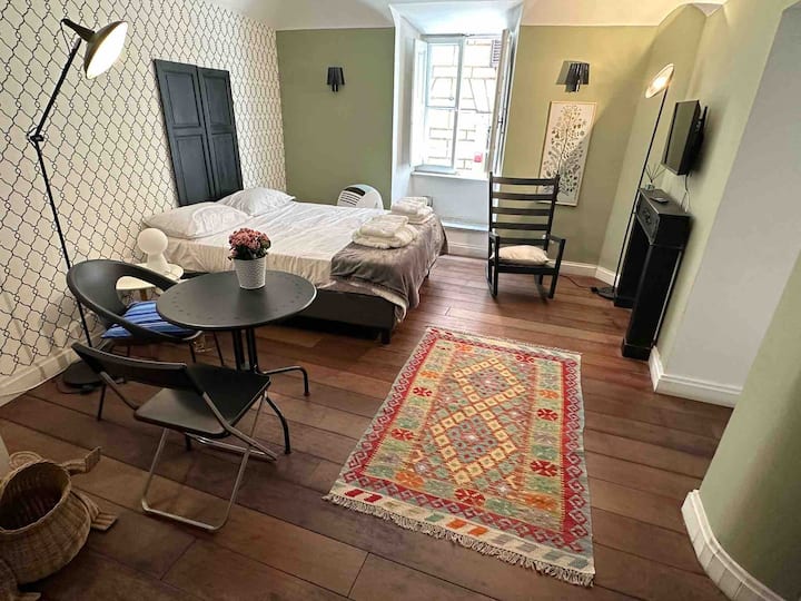 Rome Sweet Rhome- When In Rhome - Rom