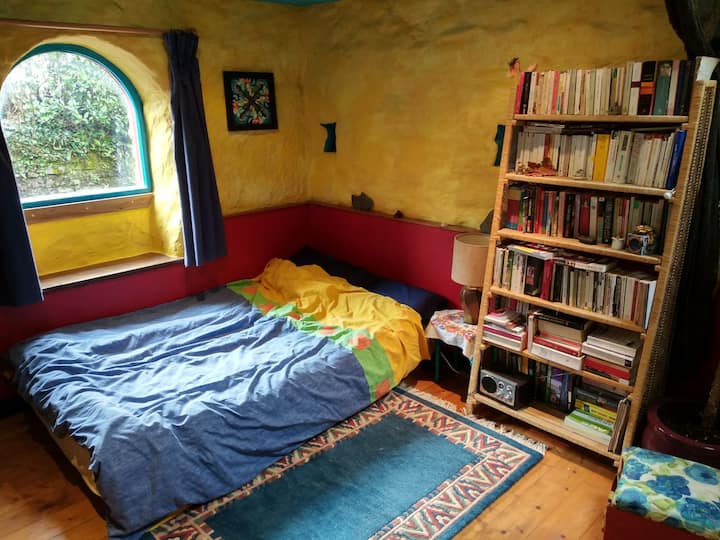 Airy Self-catering Studio W/ Own Bathroom & Stove - Irland