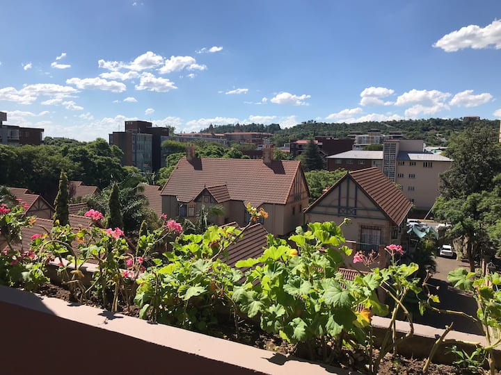 Penthouse Apartment , Beckette Place - Pretoria