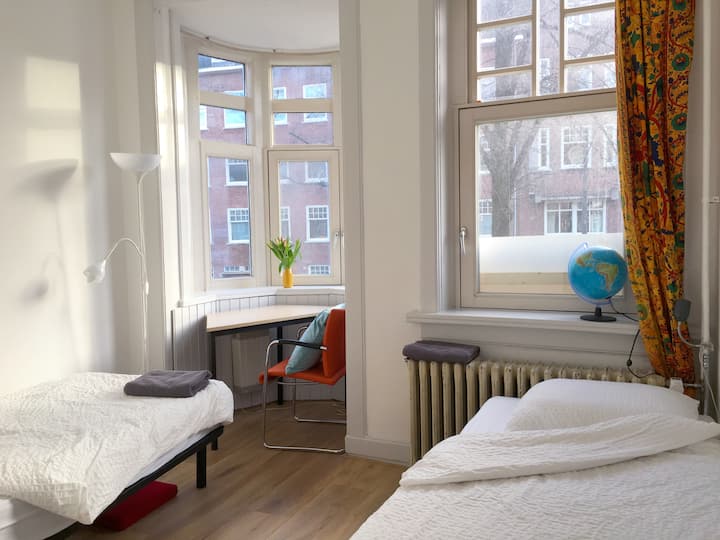 Light And Sunny 1 Room Apartment/wtc/rai/beethoven - Amsterdam