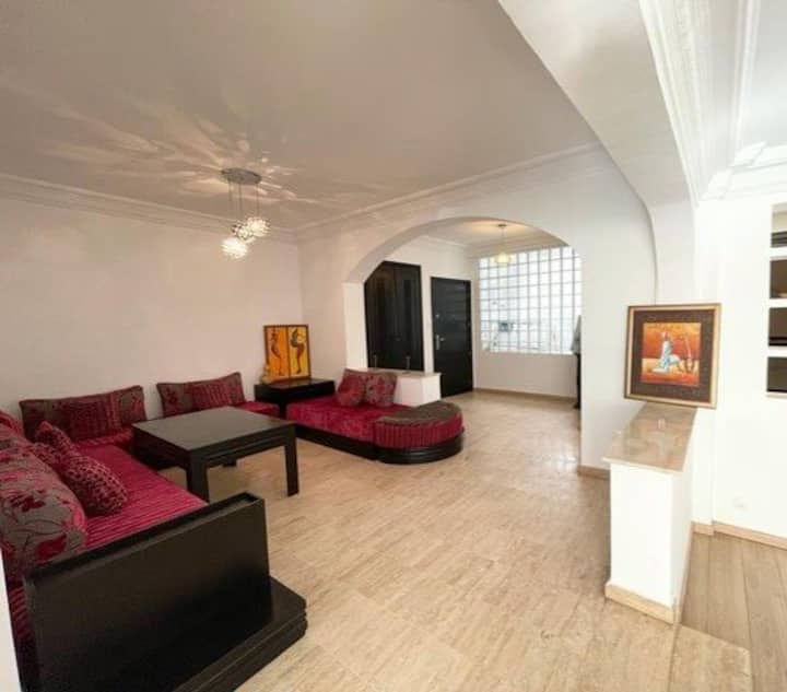 Rare: Superbe Appartement Au Coeur Du Carré D'or - Casablanca, Marokko