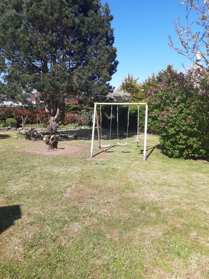 Maison Plein Pied Montmartin Sur Mer 10 Couchages. - Coutances