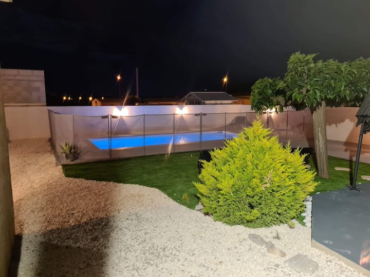 Narbonne 3*- Villa Pour 8 Personnes, Piscine - 나르본