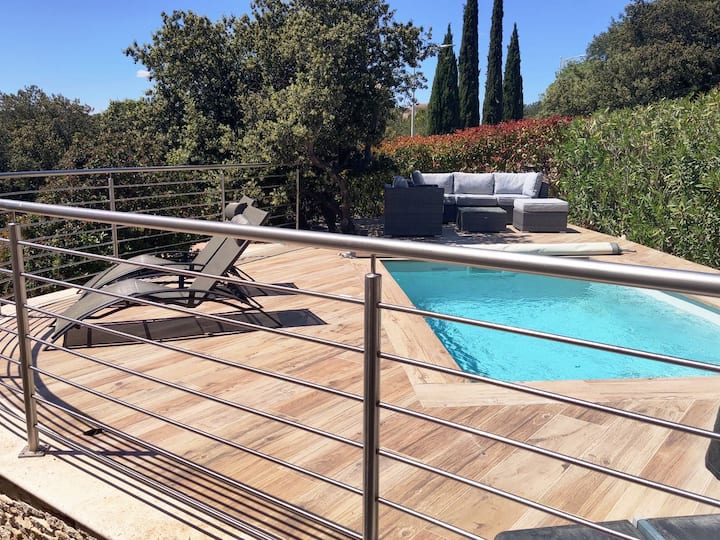 La Maison Du Golf
Villa Climatisée Avec Piscine - Nîmes