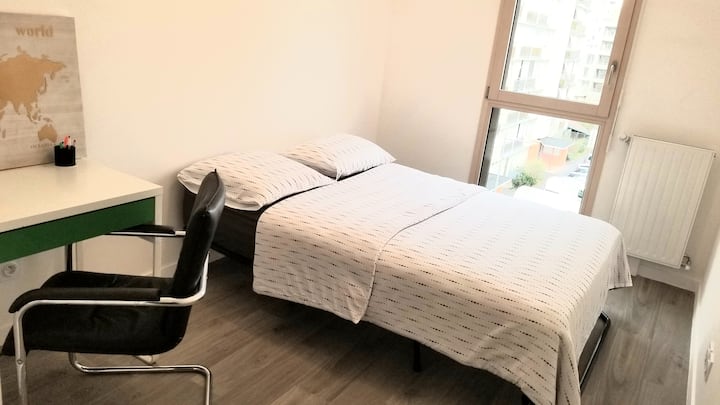 Chambre Chez L’habitant Comme à La Maison, 3mn Rer - Nanterre