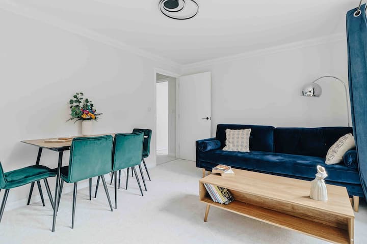Central Stylish Apartment - Bournemouth