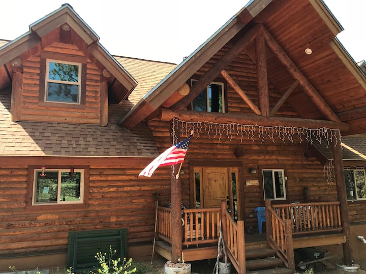 Little Cabin In The Woods - Cripple Creek, CO