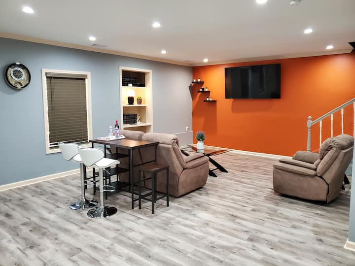 Luxurious Upscale Basement Guest House - Lawrenceville, GA