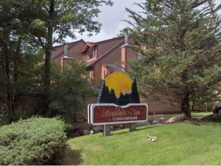 Waterville Valley Townhouse Near Town Square - Waterville Valley, NH