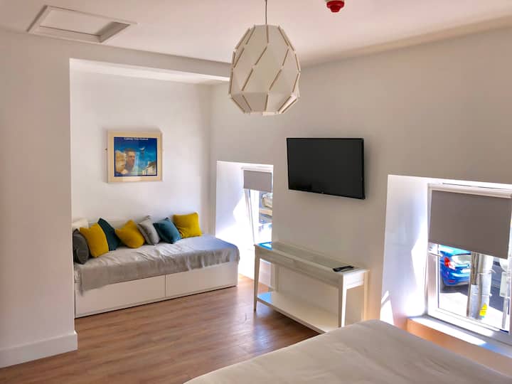 Eyre Street Suite 1 - Galway