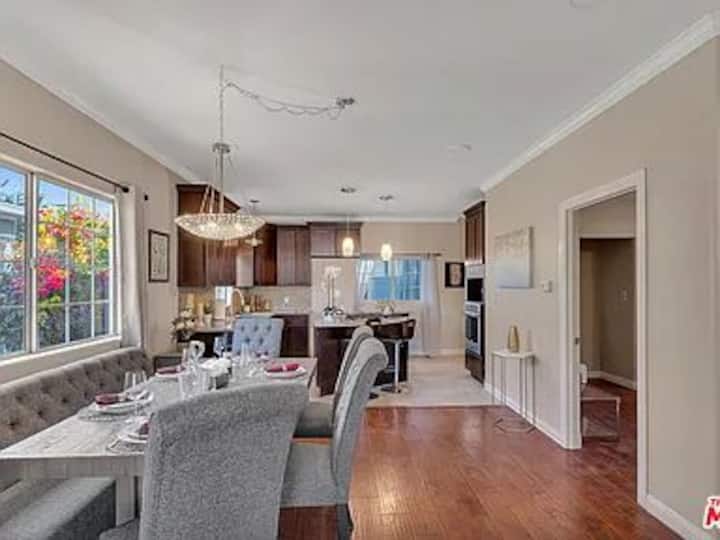 Uptown Living In Downtown-room In Historic House.! - 洛杉磯, CA