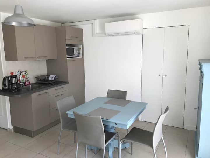 Studio Centre Ville Climatisé Proche Mer Jardinet - Menton