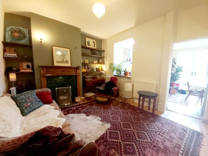 Peaceful Lovely Space 'The Parlour Room' - Bristol