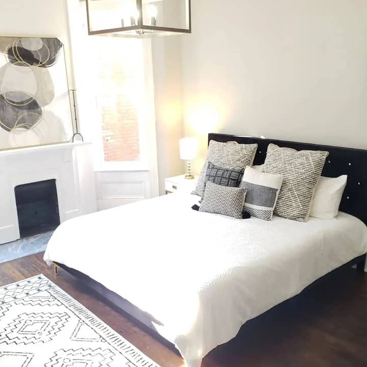 Historic Luxury In Old Louisville- 5 Beds 3 Bath - Louisville, KY