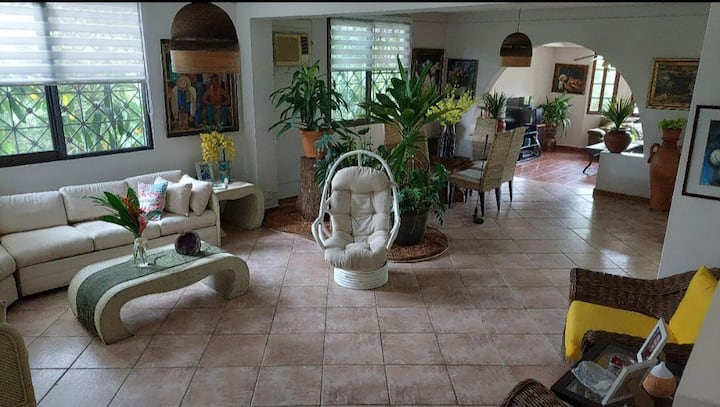 Spacious & Cozy 4 Bedroom Home. - Ciudad de Panamá