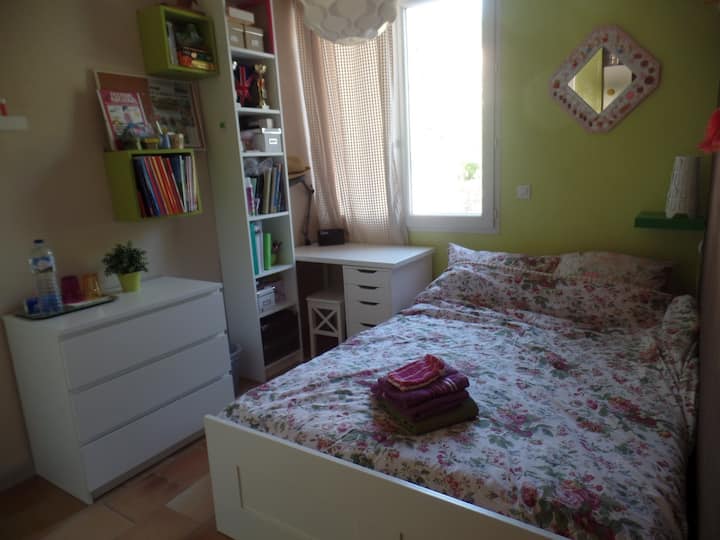 Jolie Chambre En Luberon - Apt