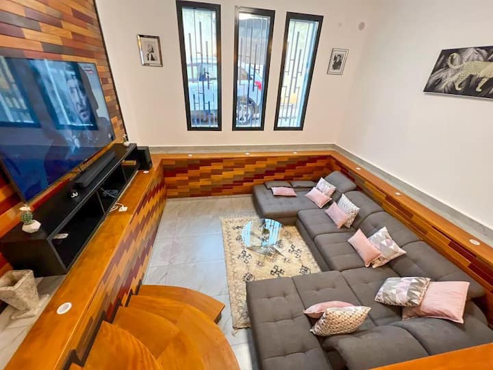 Quartier Bastos Patio Rentals - Quartier Bastos, Yaoundé, Cameroon | Airbnb