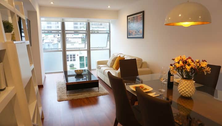 Beautiful Apartment In Miraflores, Free Parking - Lima