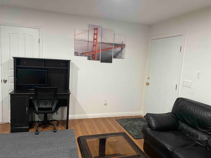 Peaceful Single Bedroom Private Suite - Fremont, CA