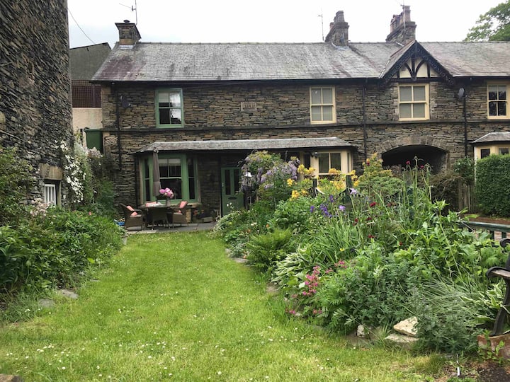 Tiggywinkles Cottage 
Windermere - Bowness-on-Windermere