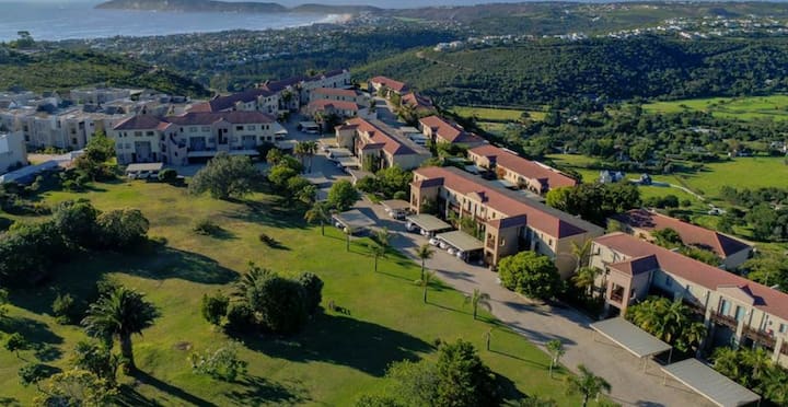 Lovely 1 Bedroom Apartment In Castleton Estate 56a - Plettenberg Bay