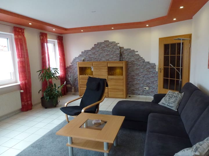 Schöne Ferienwohnung, Großes Helles Wohnzimmer - Korbach