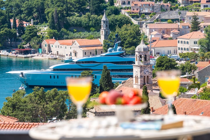 Villa Magnifique: Villa De Lujo Cerca De La Playa Para 13 Huéspedes, Por Mywaycation - Cavtat
