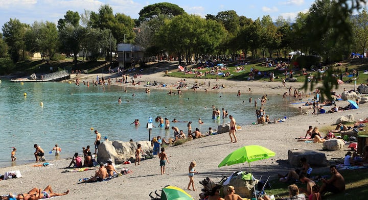 Luberon Maison Avec Jardin ,Lac Et éTang à 4 Km - ibis Styles Pertuis Portes du Luberon