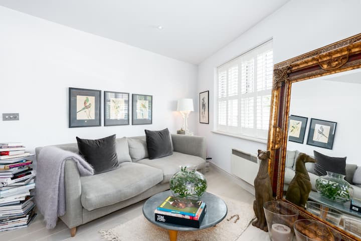 Peaceful Stylish One Bed Weybridge Apartment - Staines-upon-Thames