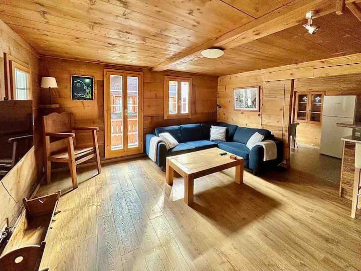 Chalet Traditionnel De 1803 Complètement Rénové - Zinal