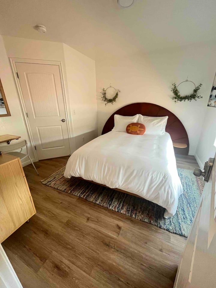 Newly Remodeled Room • Private Entrance - Page, AZ