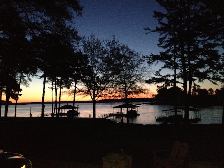 Million Dollar View Lakehouse! - Sadlers Creek State Park, Anderson