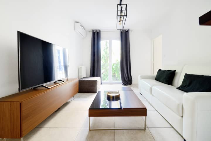 La Rotonde - Appartement Climatisé Avec Parking - Aix-en-Provence